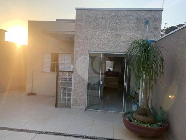 Casa com 2 quartos à venda em Nova cerejeira SP