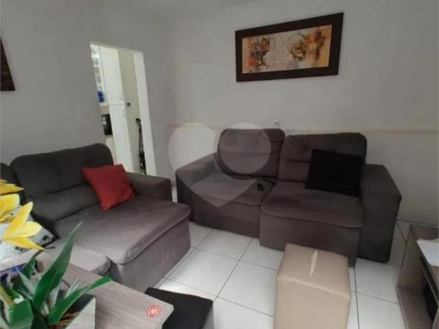 Casa com 2 quartos à venda em Parque Maria Domitila SP