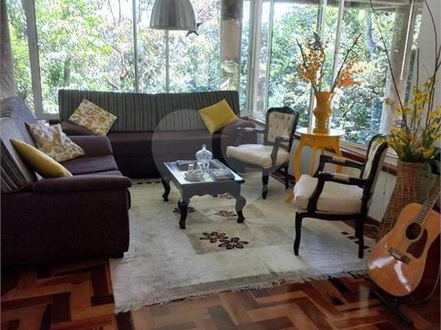 Casa com 2 quartos à venda em Roseira SP