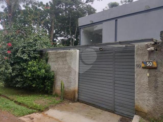 Casa com 2 quartos à venda em Roseira SP