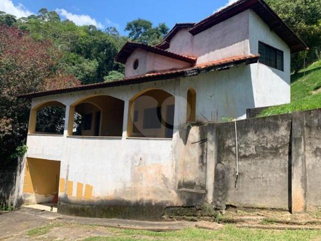 Casa com 2 quartos à venda em Roseira SP
