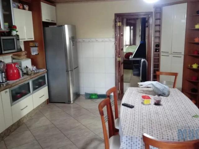 Casa com 2 Quartos à Venda no bairro Igara com 200m²