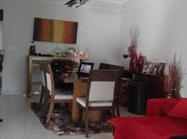 Casa com 2 quartos à venda no Bairro Jardim Holanda Uberlândia/MG