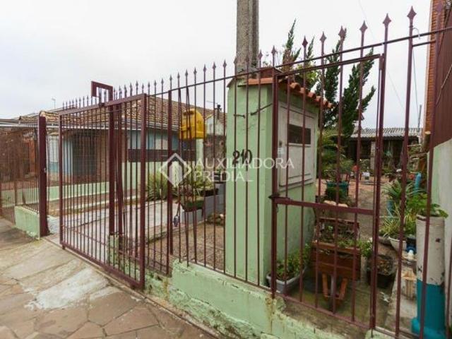 Casa com 2 Quartos à Venda no bairro São José com 70m²