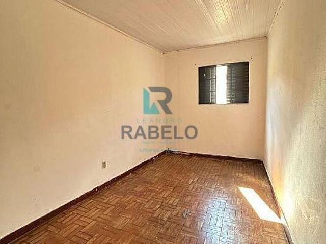 CASA COM 2 QUARTOS À VENDA NO CENTRO DE GUARATINGUETÁ  SP