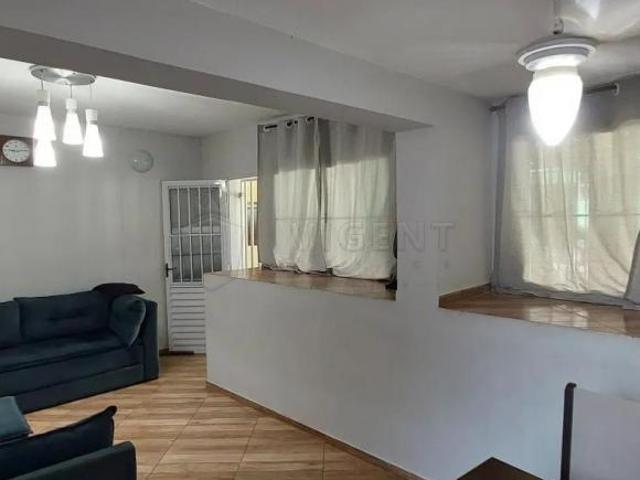 CASA COM 2 QUARTOS A VENDA NO CENTRO DE JUNDIAÍ SP