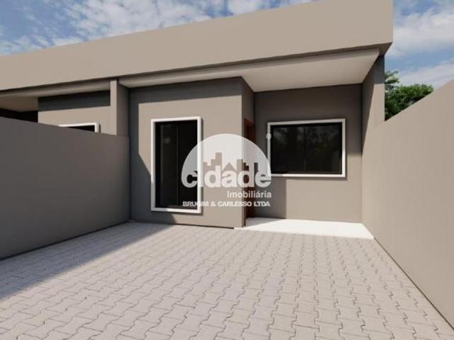 CASA COM 2 QUARTOS À VENDA – OPORTUNIDADE IMPERDÍVEL!