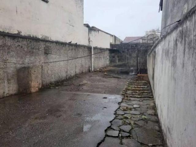 Casa com 2 Quartos, Amplo Quintal e Potencial de Valorização no Jardim Rosely – Oportunidade Imperdí