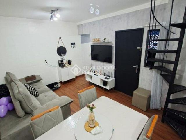 Casa com 2 quartos, área gourmet e garagem na Vila São Pedro