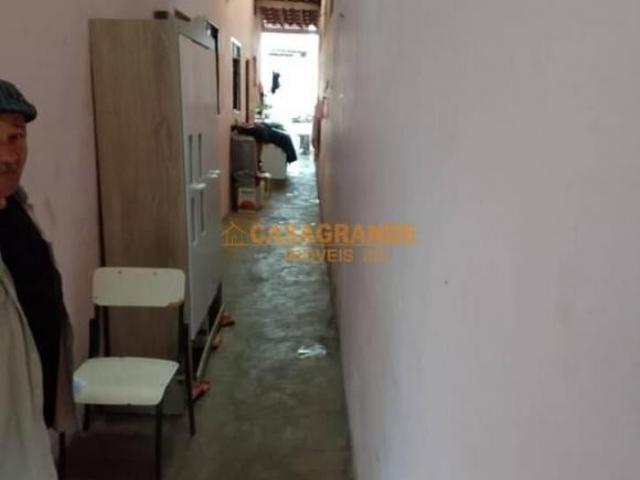 Casa com 2 quartos Galo Branco