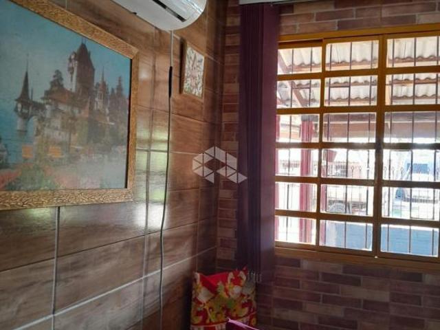 Casa com 2 quartos garagem coberta no Bairro Diácono João Luiz Pozzobon/ Camobi, Santa Maria