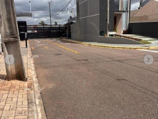 casa com 2 quartos de 45m² em condominio, no Tatuquara R$ 315.000,00