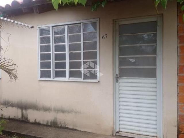 Casa com 2 quartos de esquina no Residencial Dom Ivo em Santa bMaria