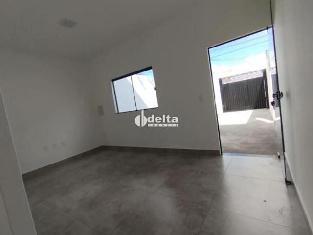 Casa com 2 quartos disponível para venda no bairro Shopping Park em Uberlândia MG