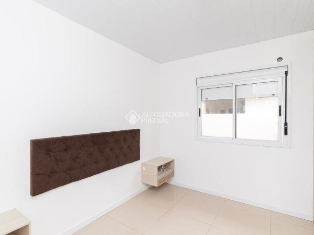 Casa com 2 quartos e 55m² para alugar em Hípica, Porto Alegre