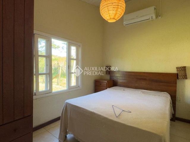 Casa com 2 quartos e 60m² para alugar em Encantada, Garopaba