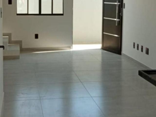 Casa com 2 quartos e 65 m² à venda em Vila São Paulo