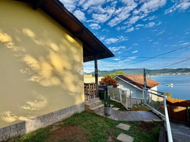 Casa com 2 quartos e 70m² para alugar em Lagoa da Conceição, Florianópolis