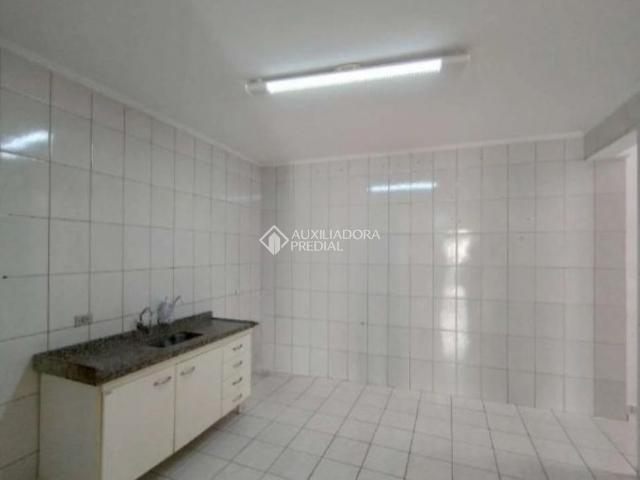 Casa com 2 quartos e 70m² para alugar em Vila Bastos, Santo André