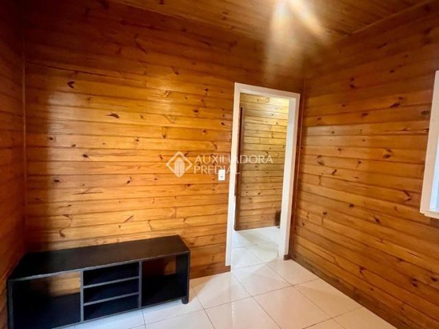 Casa com 2 quartos e 75m² para alugar em Rio Tavares, Florianópolis