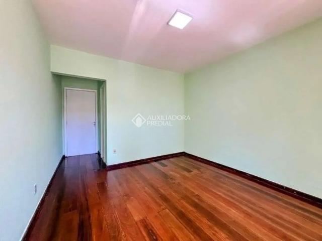 Casa com 2 quartos e 78m² para alugar em Sarandi, Porto Alegre
