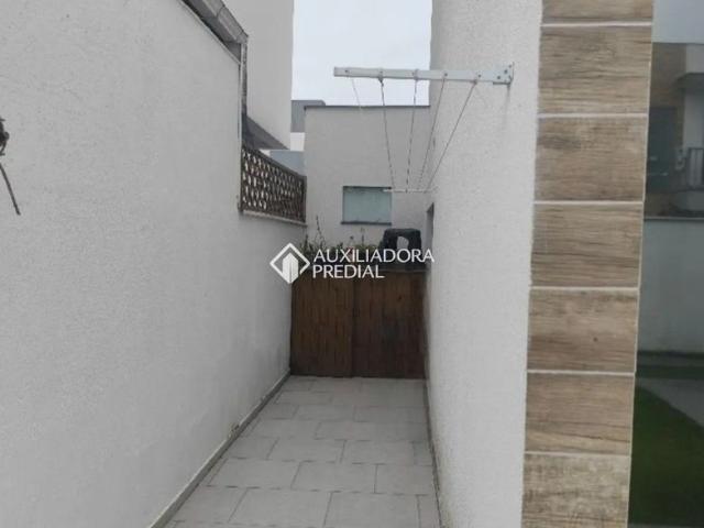 Casa com 2 quartos e 100m² para alugar em Campeche, Florianópolis