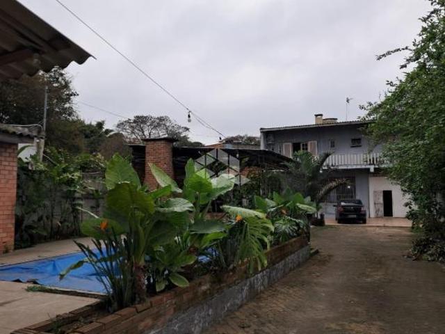 Casa com 2 quartos e 120m² no bairro Rubem Berta em Porto Alegre
