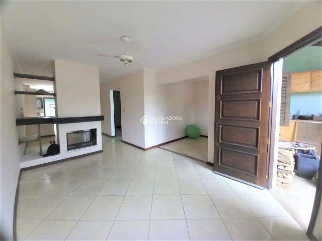 Casa com 2 quartos e 132m² para alugar em Hípica, Porto Alegre