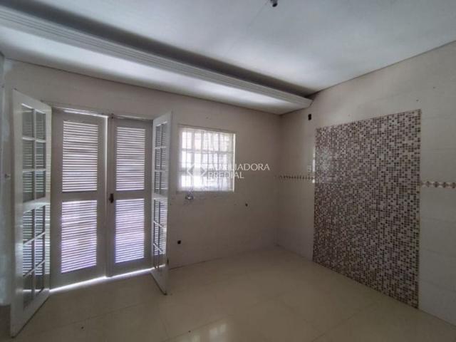 Casa com 2 quartos e 175m² para alugar em Fátima, Canoas