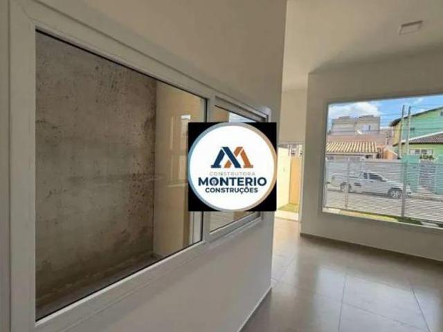 Casa com 2 quartos e 181 m² à venda em Chácaras Maringá