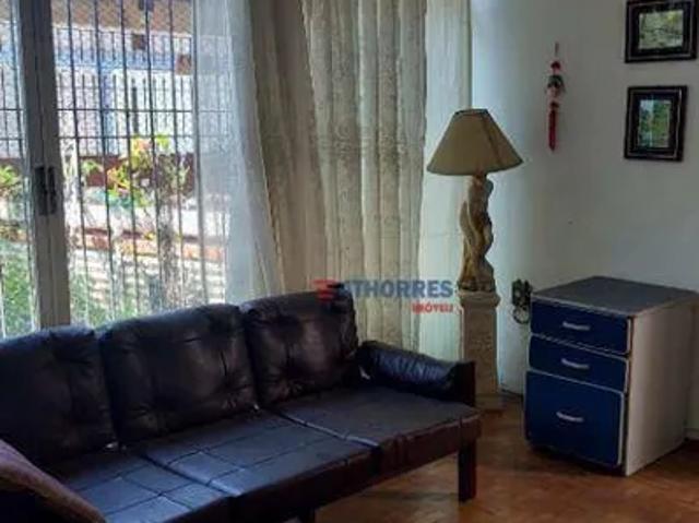 Casa com 2 Quartos e 1 banheiro à Venda, 104 m² por R$ 490.000
