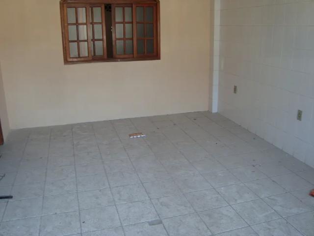 Casa com 2 Quartos e 1 banheiro à Venda, 100 m² por R$ 150.000