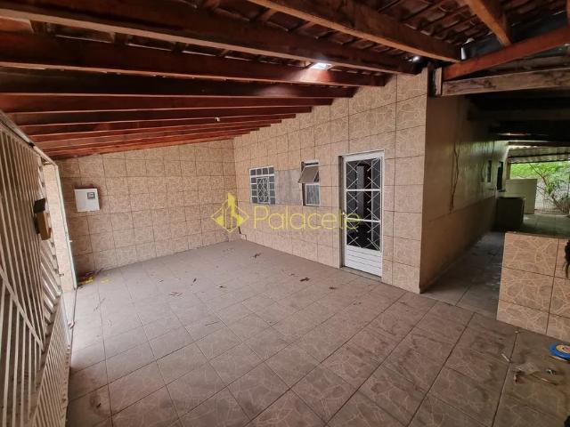 Casa com 2 Quartos e 1 banheiro à Venda, 100 m² por R$ 180.000