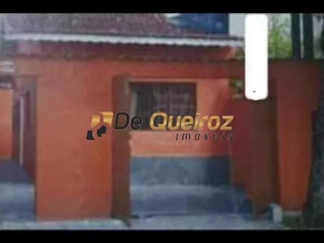 Casa com 2 Quartos e 1 banheiro à Venda, 100 m² por R$ 210.000