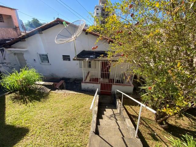 Casa com 2 Quartos e 1 banheiro à Venda, 103 m² por R$ 290.000