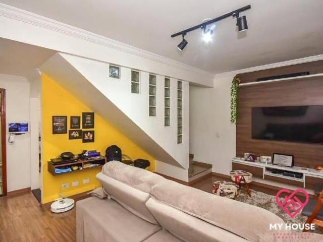 Casa com 2 Quartos e 1 banheiro à Venda, 110 m² por R$ 550.000