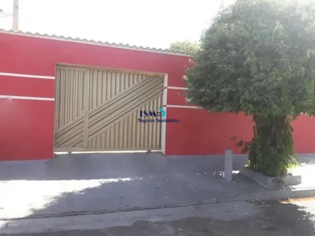 Casa com 2 Quartos e 1 banheiro à Venda, 111 m² por R$ 330.000