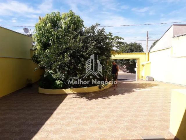Casa com 2 Quartos e 1 banheiro à Venda, 111 m² por R$ 340.000