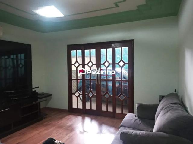 Casa com 2 Quartos e 1 banheiro à Venda, 127 m² por R$ 350.000
