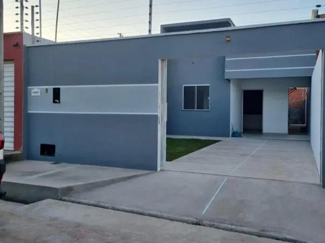 Casa com 2 Quartos e 1 banheiro à Venda, 120 m² por R$ 200.000