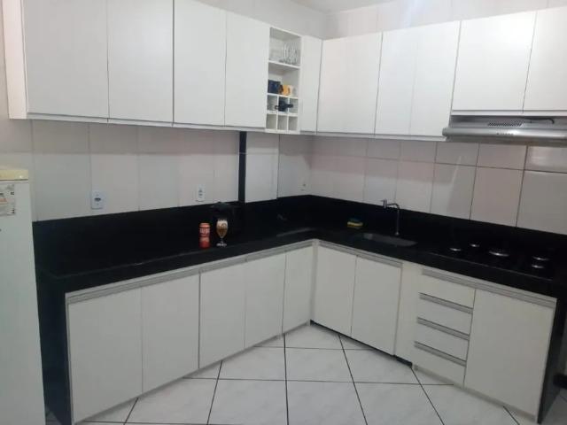 Casa com 2 Quartos e 1 banheiro à Venda, 120 m² por R$ 210.000