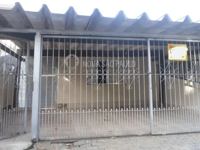 Casa com 2 Quartos e 1 banheiro à Venda, 121 m² por R$ 470.000