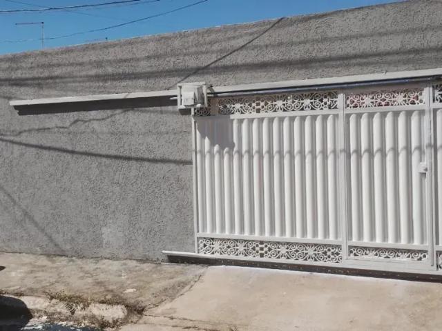 Casa com 2 Quartos e 1 banheiro à Venda, 134 m² por R$ 180.000