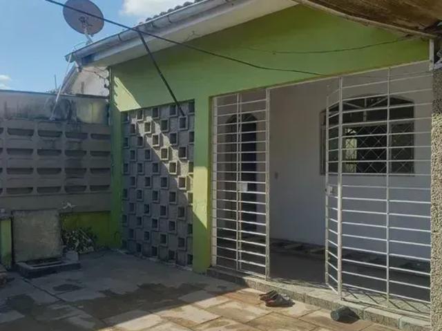 Casa com 2 Quartos e 1 banheiro à Venda, 136 m² por R$ 150.000