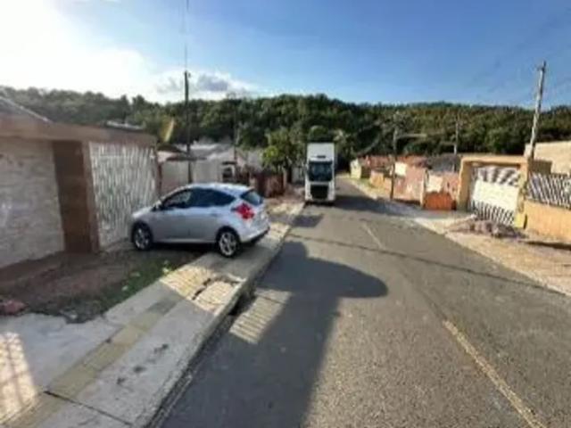Casa com 2 Quartos e 1 banheiro à Venda, 137 m² por R$ 97.778