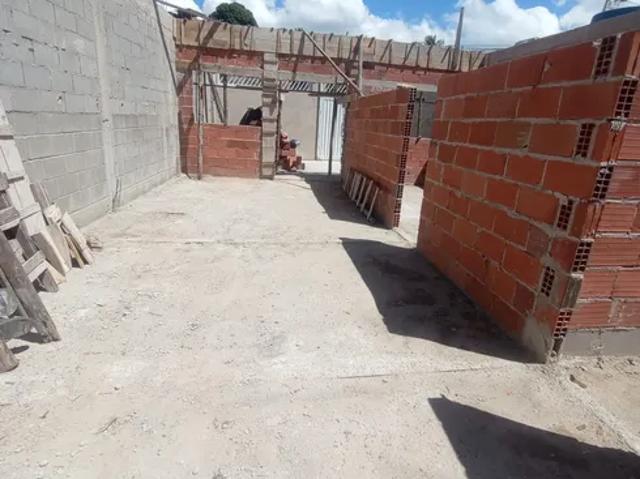 Casa com 2 Quartos e 1 banheiro à Venda, 144 m² por R$ 125.000