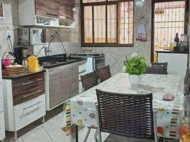 Casa com 2 Quartos e 1 banheiro à Venda, 144 m² por R$ 180.000
