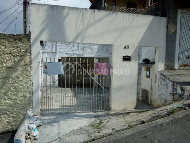 Casa com 2 Quartos e 1 banheiro à Venda, 140 m² por R$ 290.000