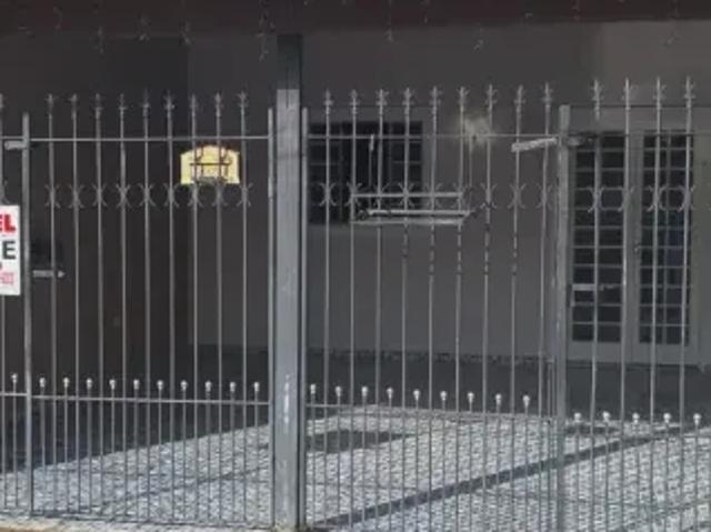 Casa com 2 Quartos e 1 banheiro à Venda, 153 m² por R$ 150.000