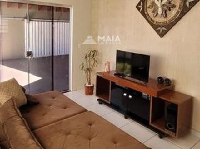 Casa com 2 Quartos e 1 banheiro à Venda, 160 m² por R$ 360.000